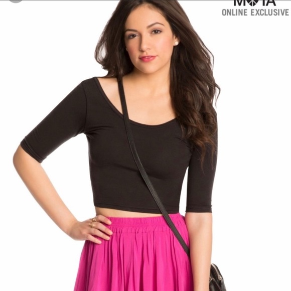 Bethany Mota | Tops | Bethany Mota Cropped Scoop Neck Tee Shirt Size ...